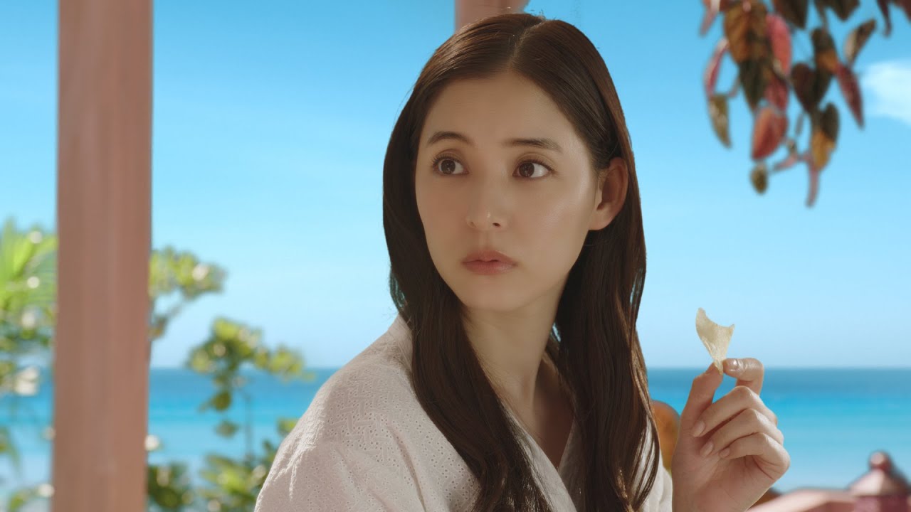 湖池屋プライドポテト「ムチュウ人」篇 山﨑賢人さん・新木優子さん出演CM - NIHON MAG